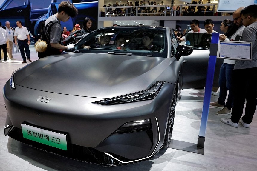 O presidente da Geely, Li Shufu, simplifica seu império automotivo ...